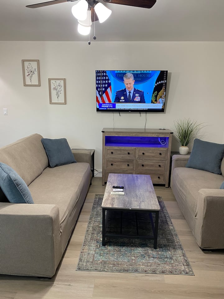 A6-quiet Business/corp Two Bedroom - Altadena, CA