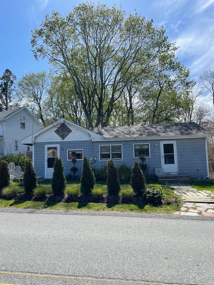 The Little Giant - South Kingstown, RI