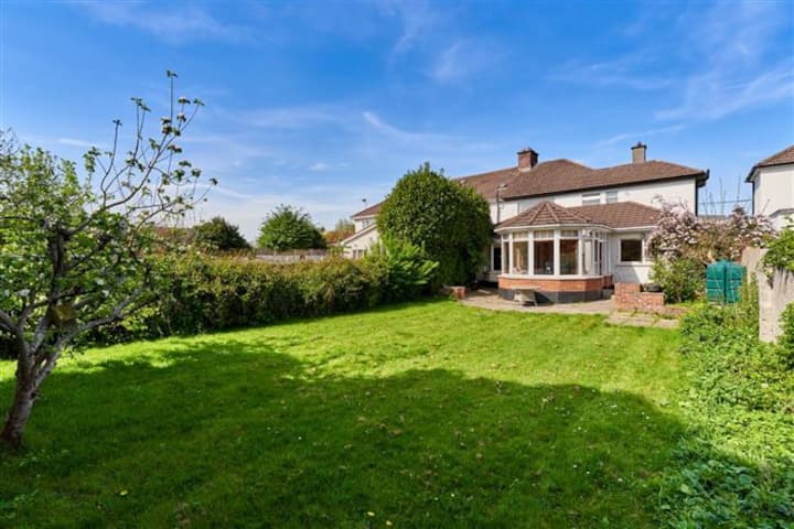 4-bedroom Home With Garden Near Phoenix Park - Dublin