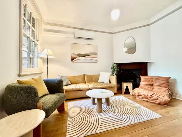 Harbour Walk Retreat | Historic Millers Point - Sydney