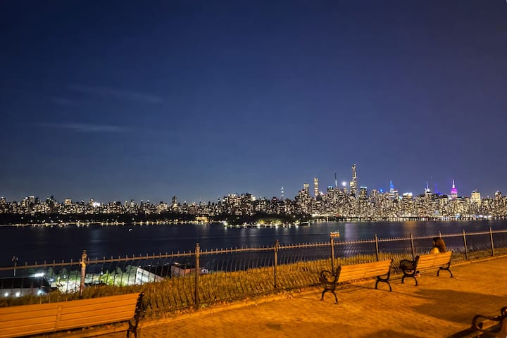 Cozy Private Unit Steps To Blvd East. Mins To Nyc - Lodi, NJ