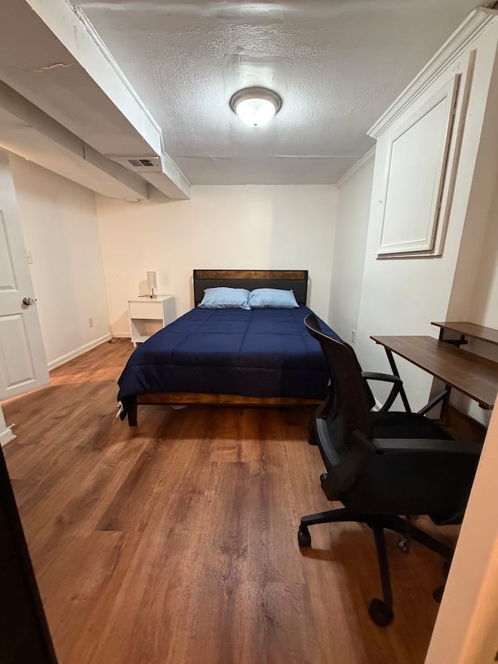 Private Room - Basement Level (Rm #B2) - Woodbridge, VA