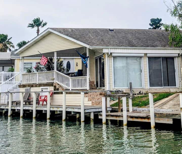 Waterfront Casita Near South Padre | Sleeps 8. - Port Isabel, TX