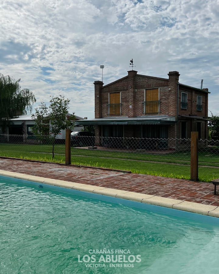 Complejo Los Abuelos / Cabaña 2 - Victoria, Argentine