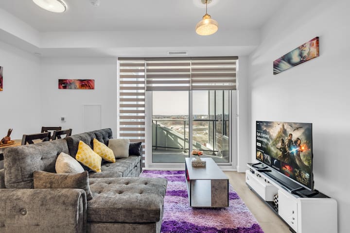 Urban Luxury Condo In The Heart Of Kitchener. - Chicopee