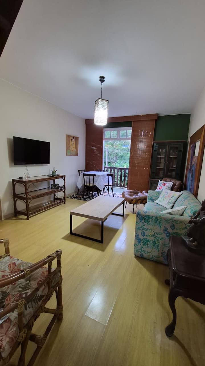 Duplex Aconchegante Com Varanda Em Condomínio - Nova Friburgo