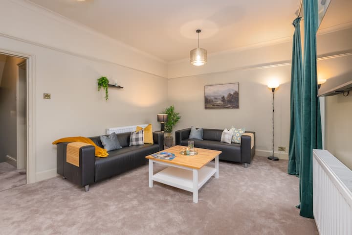 Porthmadog Town Centre 2 Bed Apt + Free Parking - Portmeirion