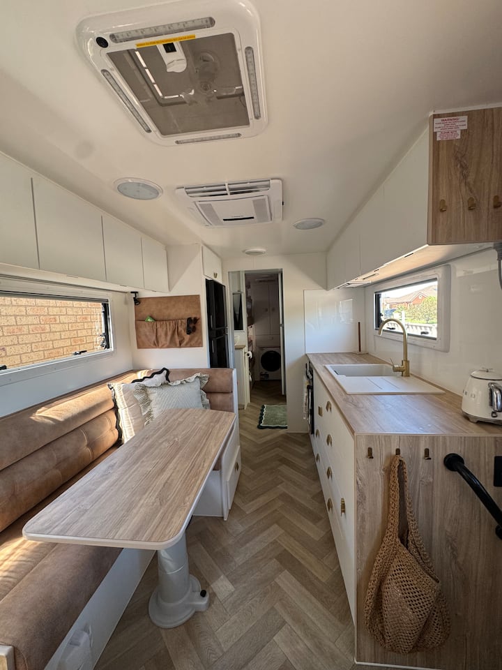 Eclipse Caravan - Shepparton