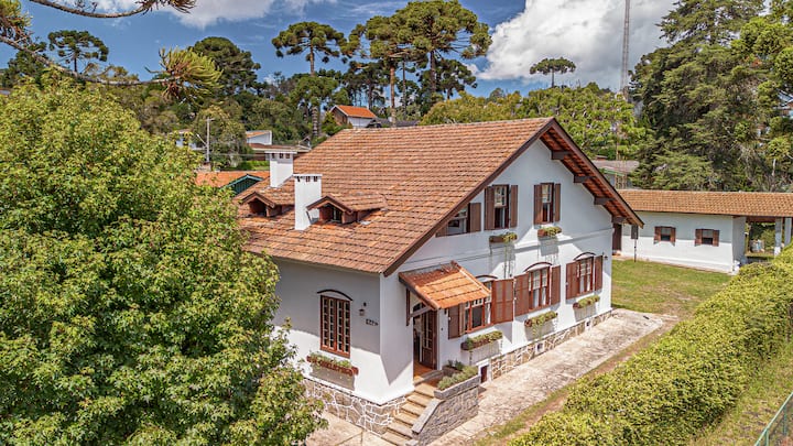 Casa Reformada: Conforto E Natureza No Capivari - Campos do Jordão