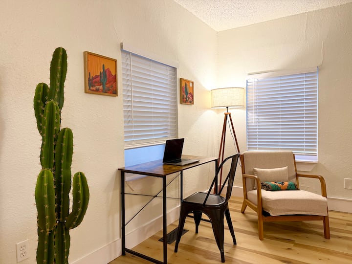 Arizona Abode: Sleeps 6, Kitchen, Arcade Game - Bethany, OK