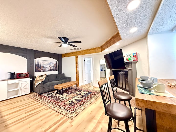 Log Cabin: Full Kitchen, Sleeper Sofa, Theme - The Village, OK