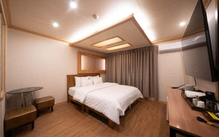New! Jeonju Hanok Traditional Hotel Room 3 - Jeonju-si