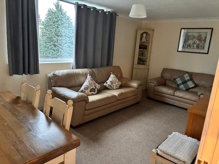 Spacious 2-bed Flat | Parking | Fast Wifi - Aylesbury