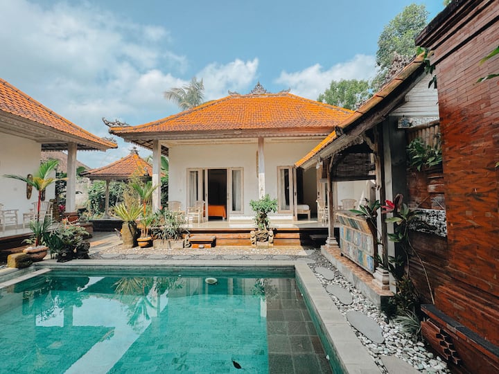 Spacious 4br With Pool & Yoga Shala At Ubud - Indonesia
