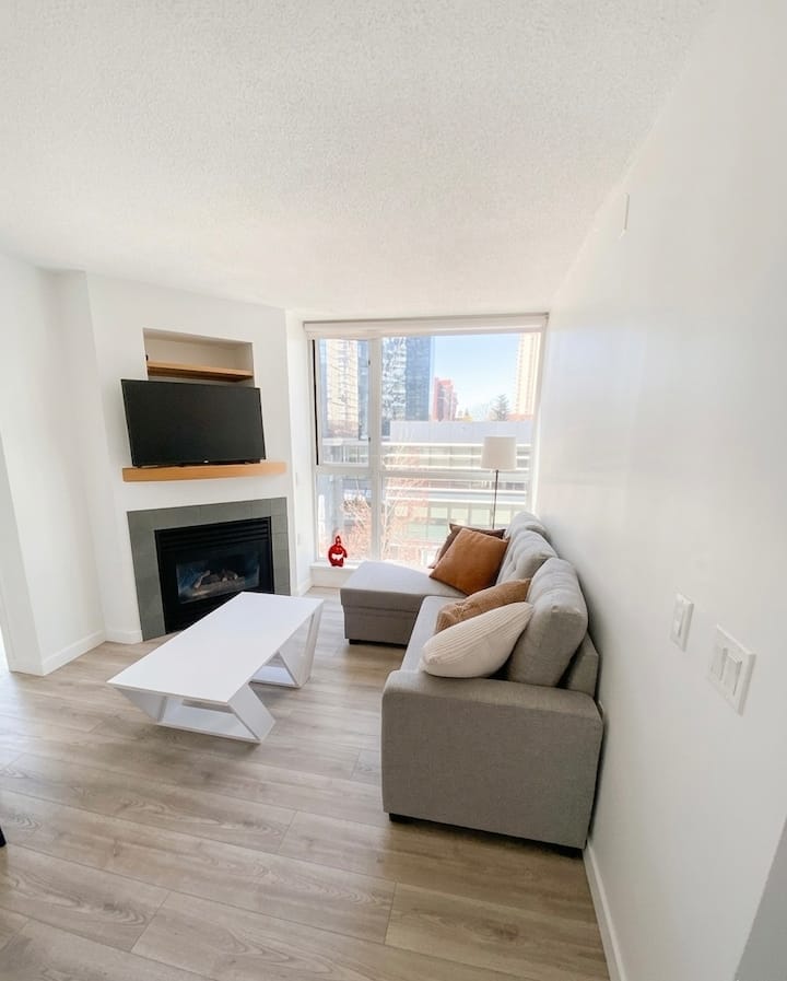 Yaletown Modern Stay | 2br 2ba | Sleeps 6 - Vancouver