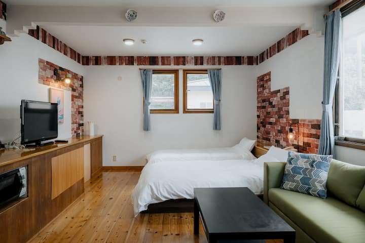 露天風呂付・キッチンなし・洋室 ｜自由に持ち込みOk！自分好みの滞在を楽しむ素泊まりプラン - 米子市