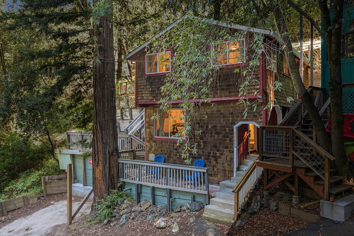 Rigo’s River Cabin – Hot Tub In The Redwoods - Guerneville, CA