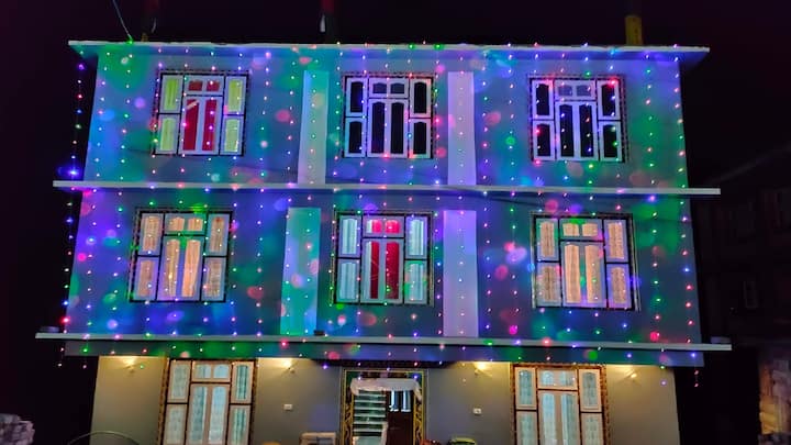 Hospitable Mtn Stay W/ Homely Food & Balcony Views - Lachung