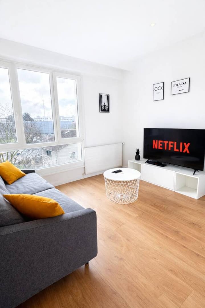 "L'eclat" · Rénové · Proche Gare Et Tram · Parking - Annemasse