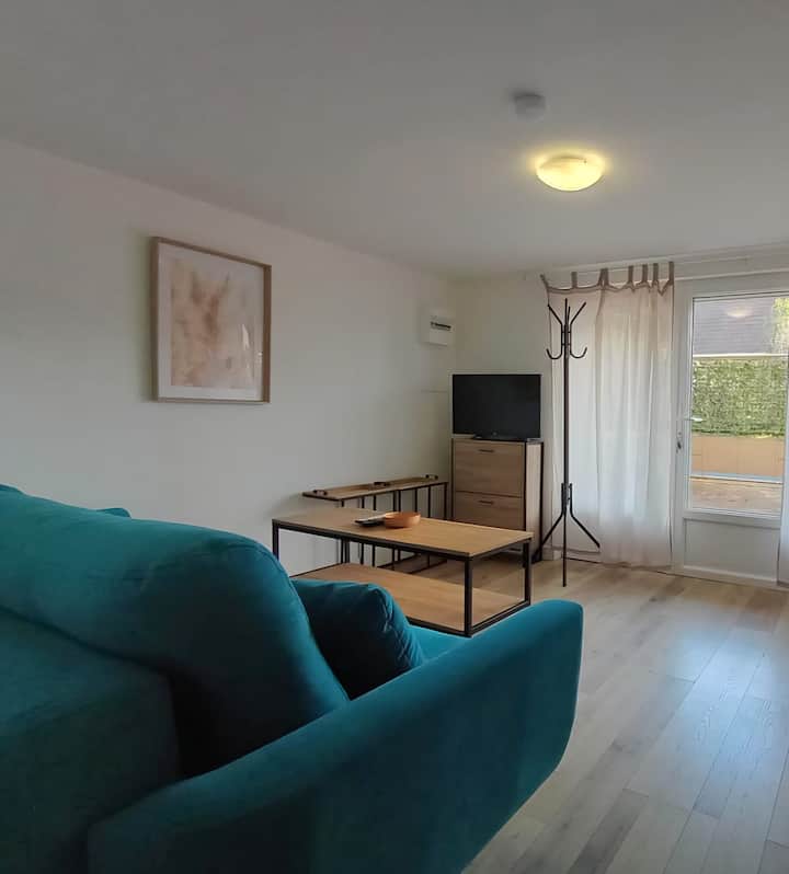 Appartement Cosy Type F2 Pour 4 Personnes - Chartres