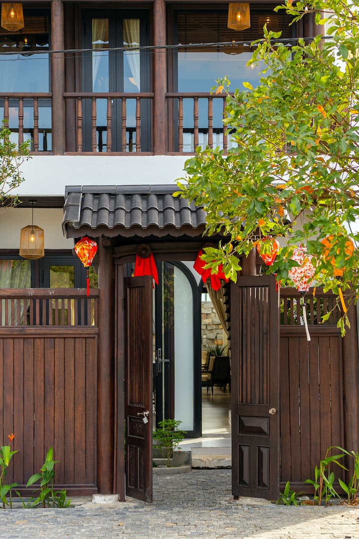 Private Wooden Villa - Hội An