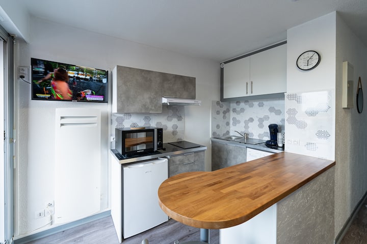 Studio Cosy à 100m Du Centre Dax
Avec Parking - Dax