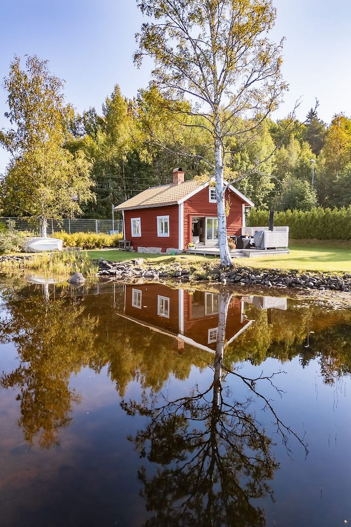 Banvaktarstugan Vid Den Egna Viken I Söderbärke. - Smedjebacken
