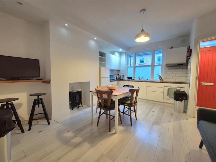 Temple Bar 3 Bedroom Townhouse - Dublin