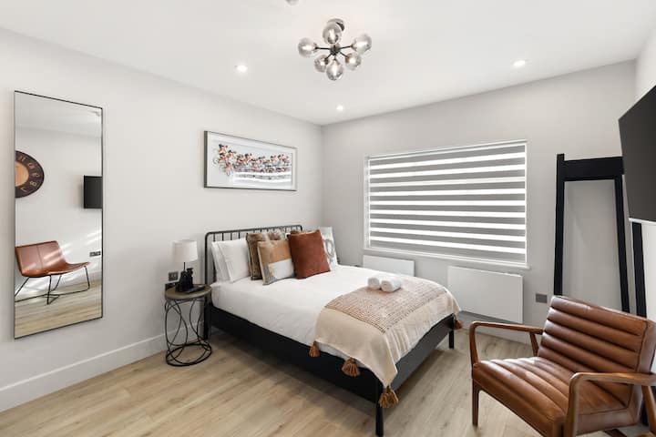 Industrial Style Flat Near Station In London - Londres
