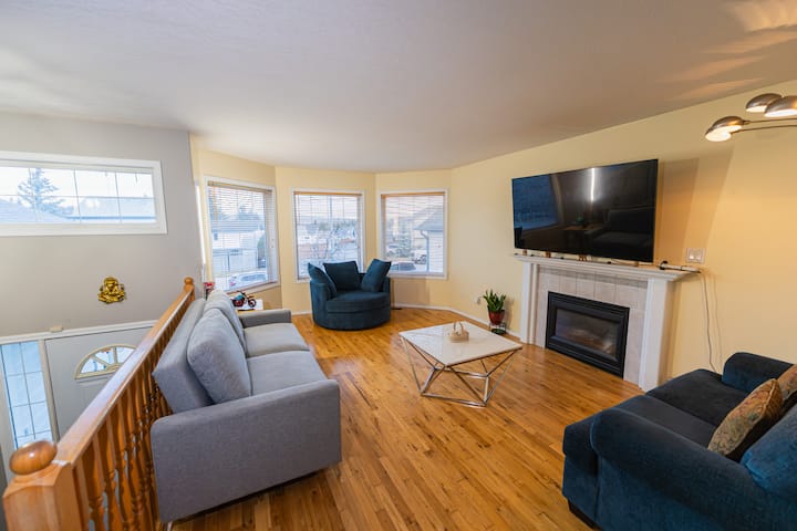 Upper Floor • Shared Entry • Close To Jasper - Hinton