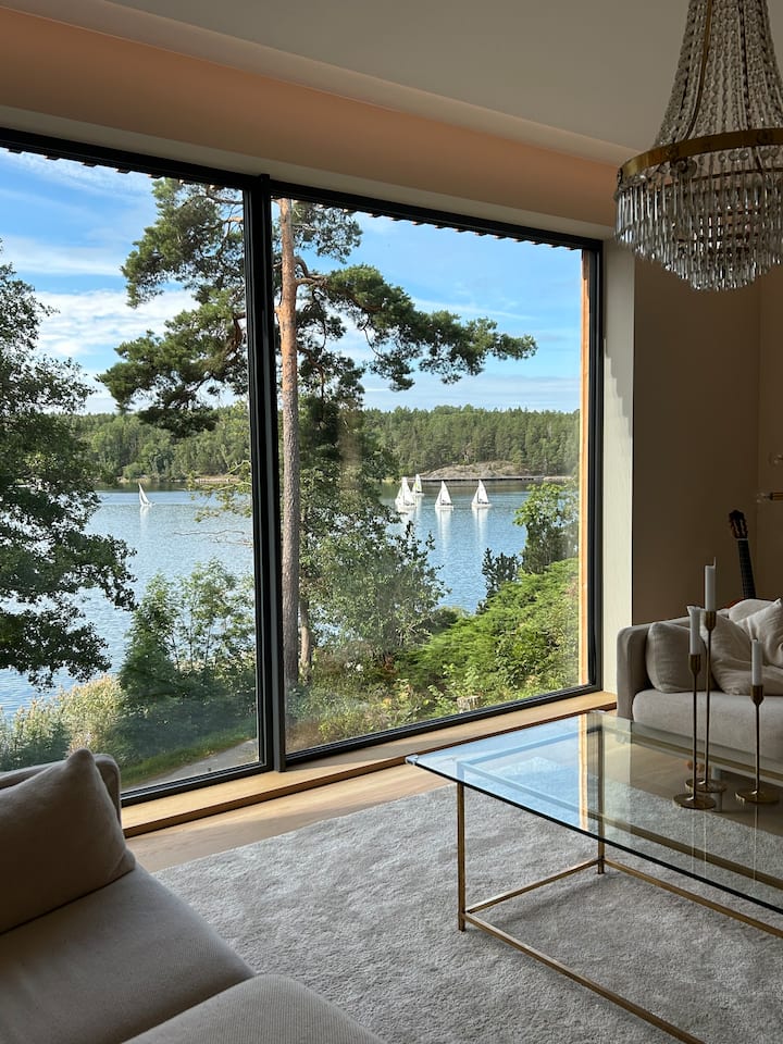 Scandinavian Luxury Lakefront Villa | 356sqm - Estocolmo