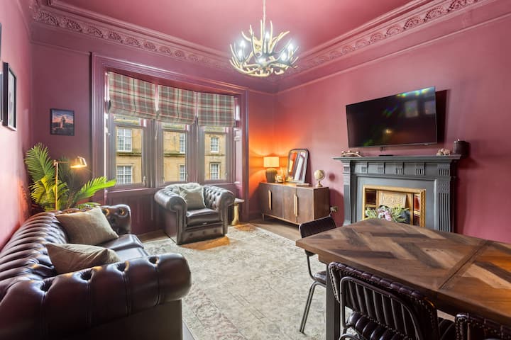 Stylish Scottish 3-bed | Heart Of Stirling - Dunblane