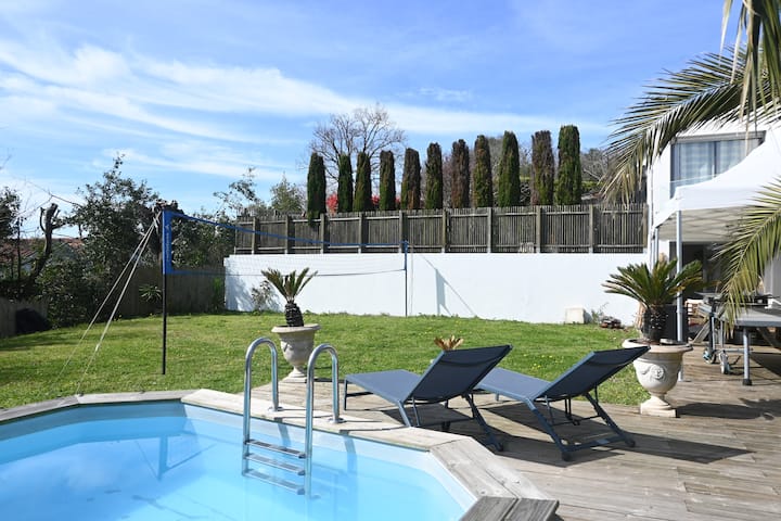 Maison Avec Piscine Et Jardin Arboré - Bayonne, NJ