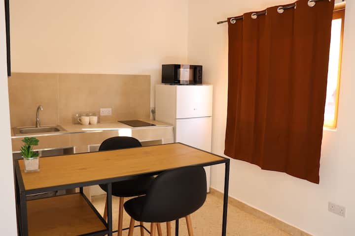 Paceville Studio Apartment 858 - Málta