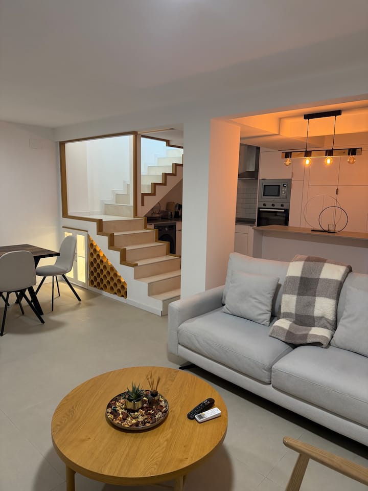 Apartamento De 4 Habitaciones - Arroyomolinos