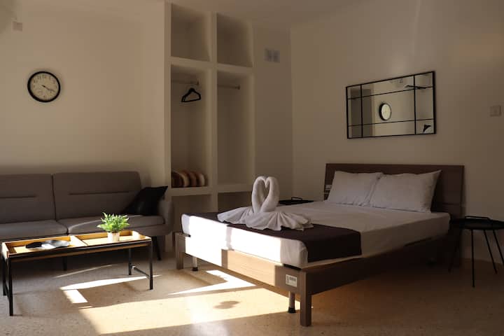 Paceville Penthouse Studio 869 - Malta