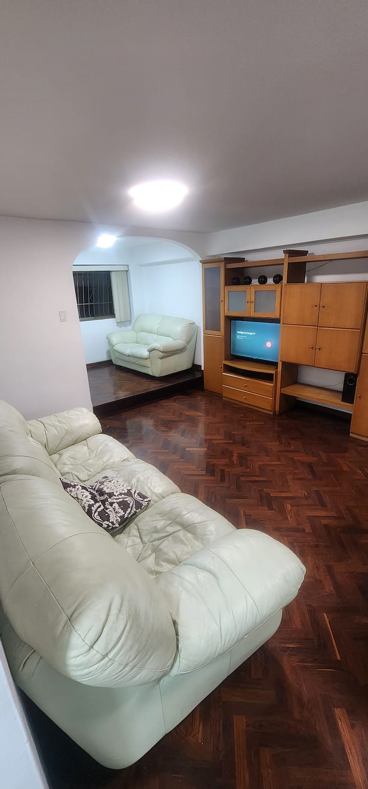 Apartamento Hermoso En El Corazón De Chacao - Venezuela