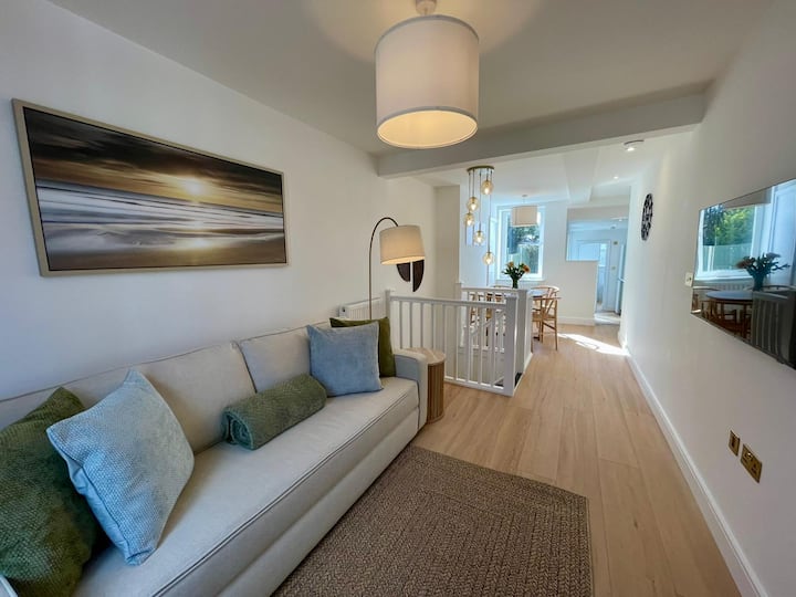 Canterbury City Stay | Duplex | 2 Min To Station - Canterbury
