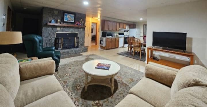 Basement Apartment In Mountain Home On 3 Acres - Sylva, NC