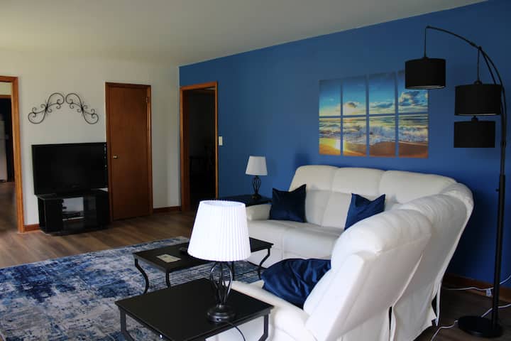 Prime Location Mid-century Home In Morristown - Morristown, TN