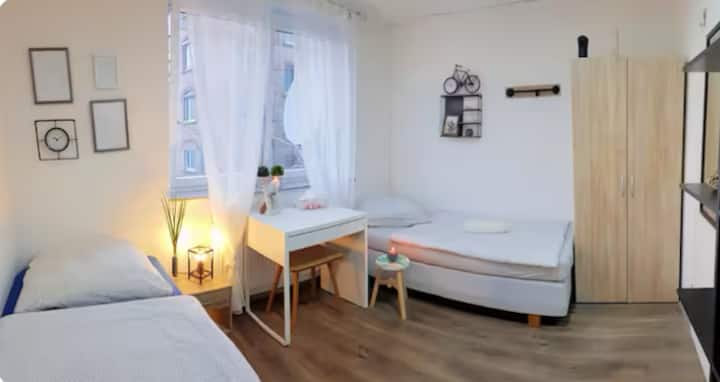 Helle 3-zimmerwohnung Mit Eigenem Parkplatz - Stuttgart