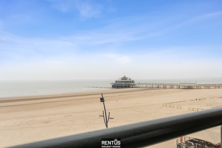 Le Sable Sec - Avec Une Vue Unique Sur La Pier De - Blankenberge