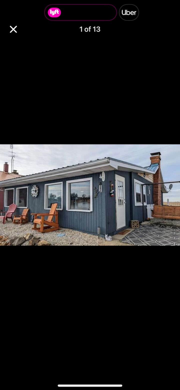 House Located Between Vincennes And Robinson - Vincennes, IN