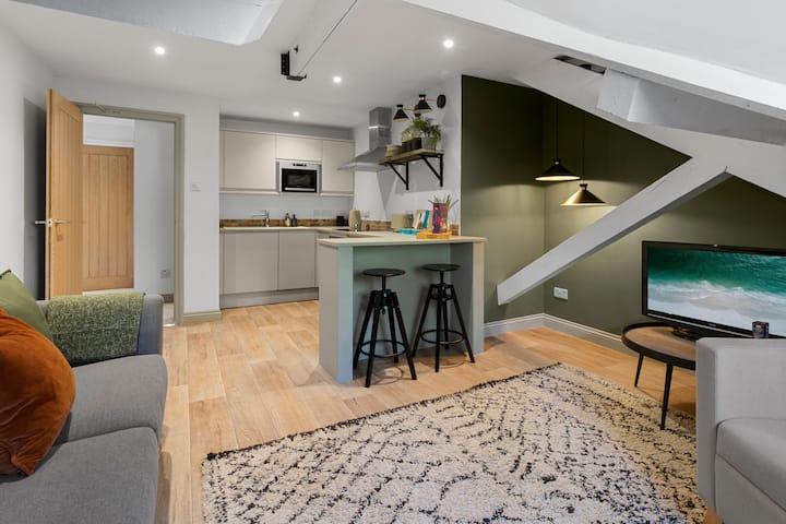 4a The Courtyard - Exeter