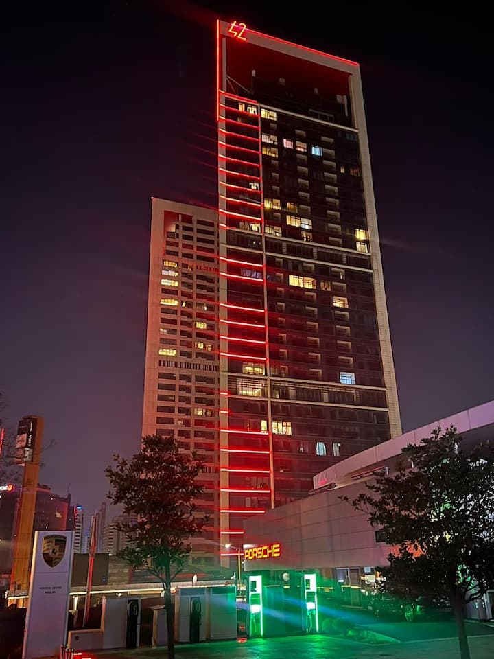 Modern 1br Flat In Maslak 42 
 Gym & Pool - Estambul