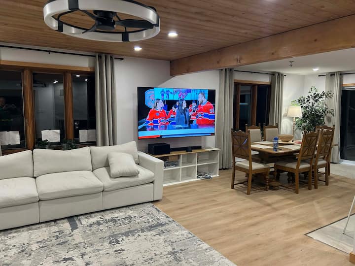 Chaleureux Chalet Conviviale 5 Chambres Avec Foyer - Saint-Sauveur