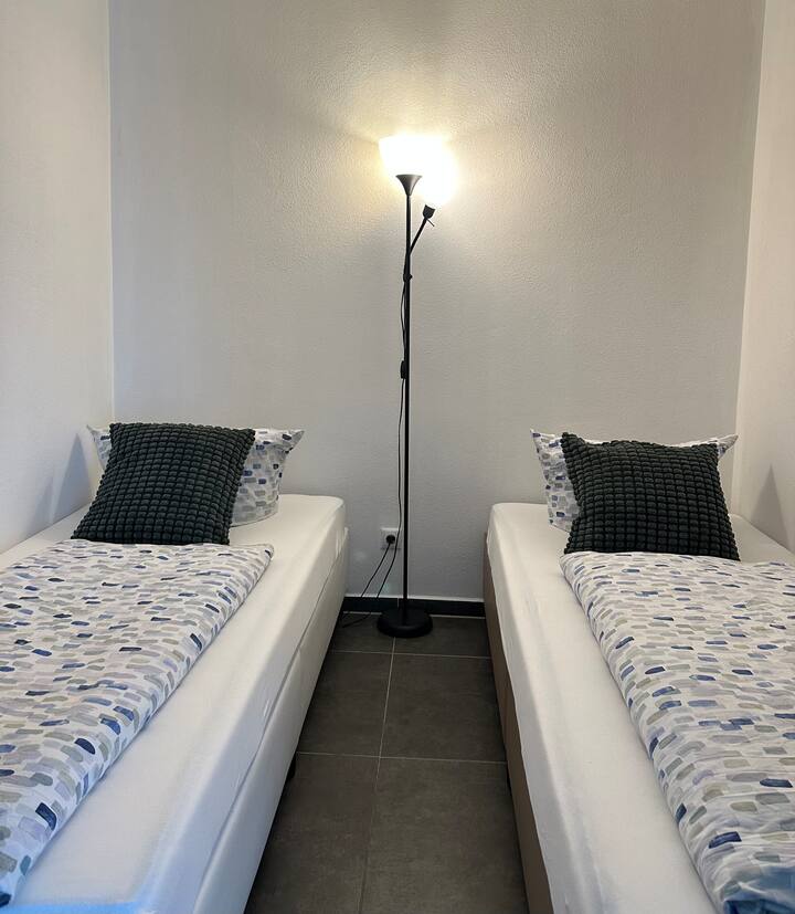 Monteurunterkunft/projektarbeiter-möbliertes Haus - Landshut