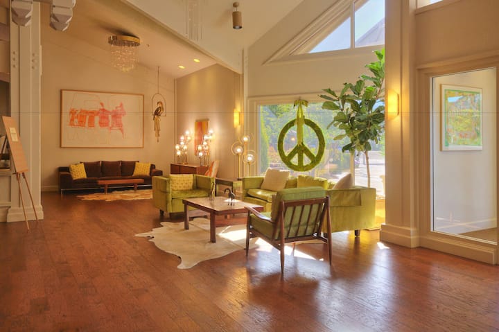 Ashland 2 Queen Studio W/gym & Pool - Ashland, OR