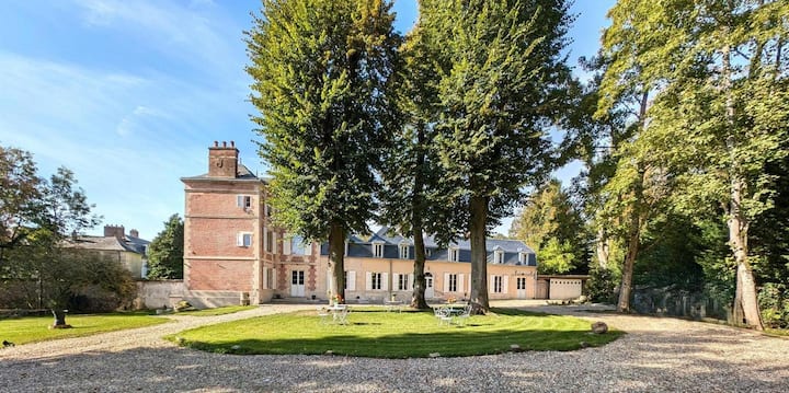 Chambre Familiale Dans Un Cadre Verdoyant - Méru