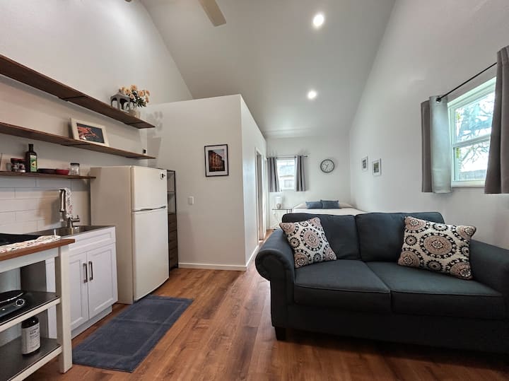 Cozy Studio! Close To Downtown And Fair Park - Dallas, TX